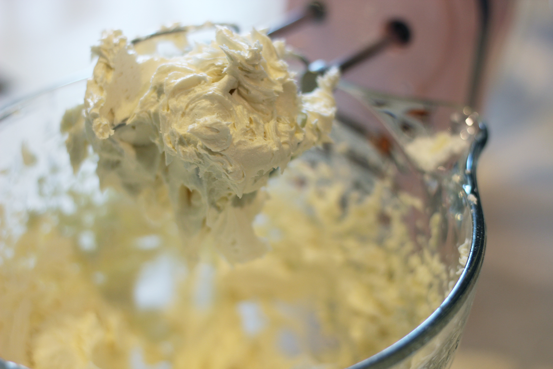 Buttercream Frosting – Shanna Hatfield