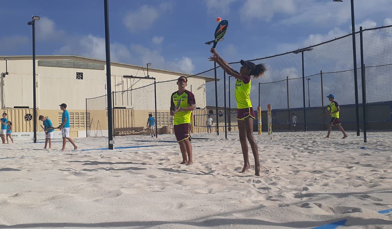 Ivana Castillo es la primera raqueta nacional del tenis de playa ...