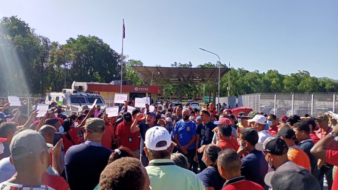 Trabajadores de Pdvsa Refinación Oriente protestaron para exigir el ...
