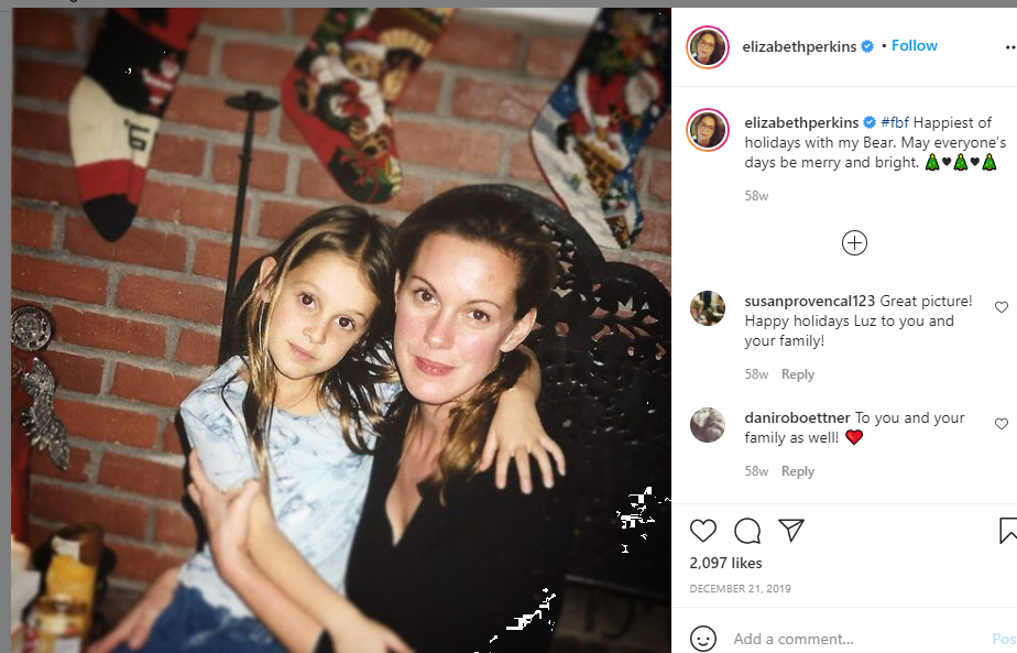 Elizabeth Perkins Biography