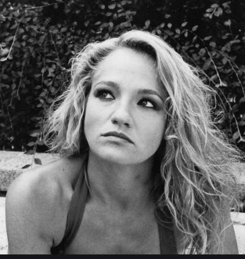 Ellen Barkin Biography, married life, husband, children, net worth, career