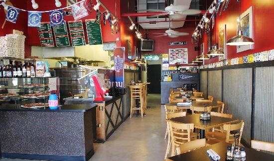 Danny’s Pizzeria – Authentic, New York Style Pizza Just off the Island