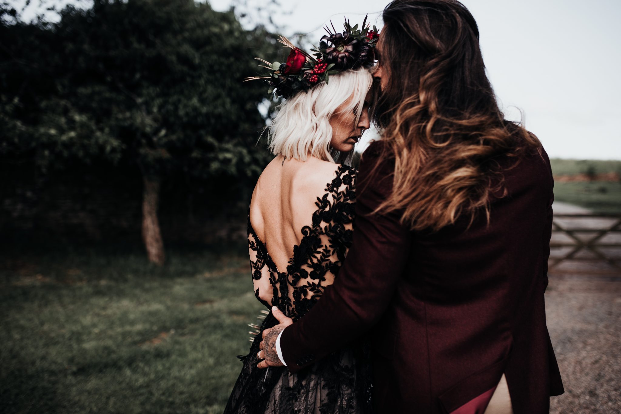 10 Halloween Wedding Ideas for a Gothic Celebration